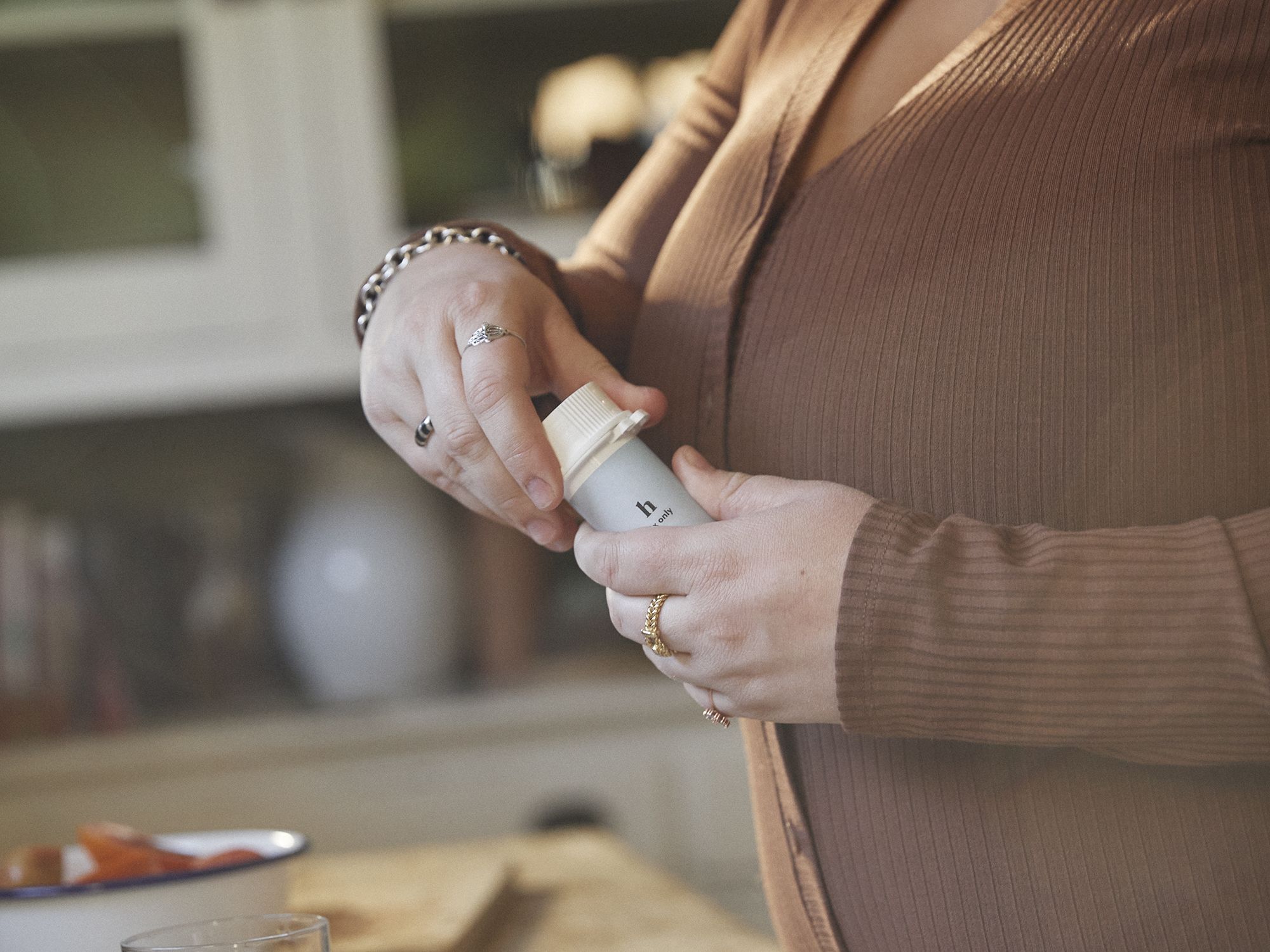 Buspirone (Buspar): What It Is, Side Effects, Pros and Cons, and Uses ...